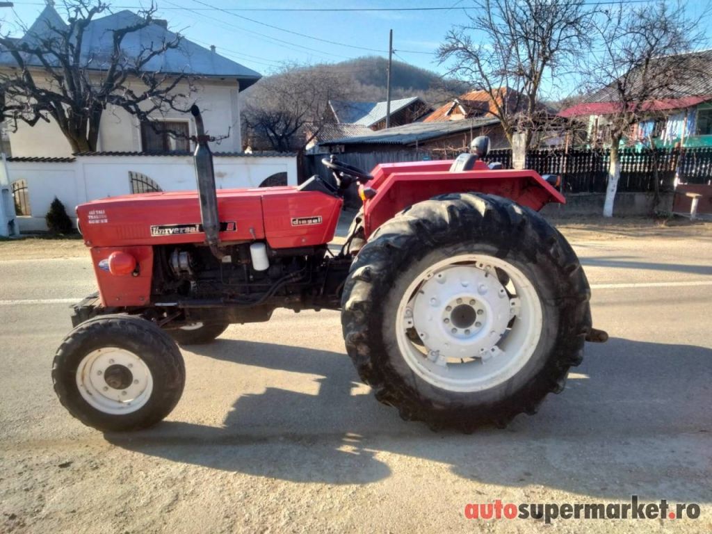 Anunt utilaje agricole TRACTOR UNIVERSAL 640 - Arges, - autosupermarket.ro