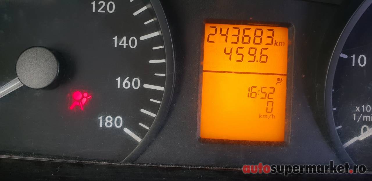 Anunt autobuze MERCEDES-BENZ SPRINTER Trituro 30 de locuri - Harghita ...