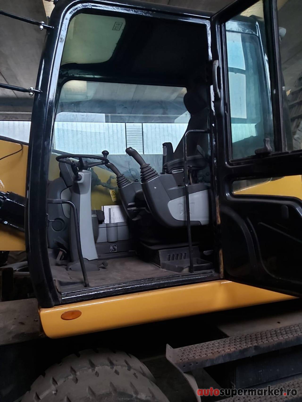 Anunt utilaje de constructii EXCAVATOR CATERPILLAR CAT M322 MH - Cluj ...